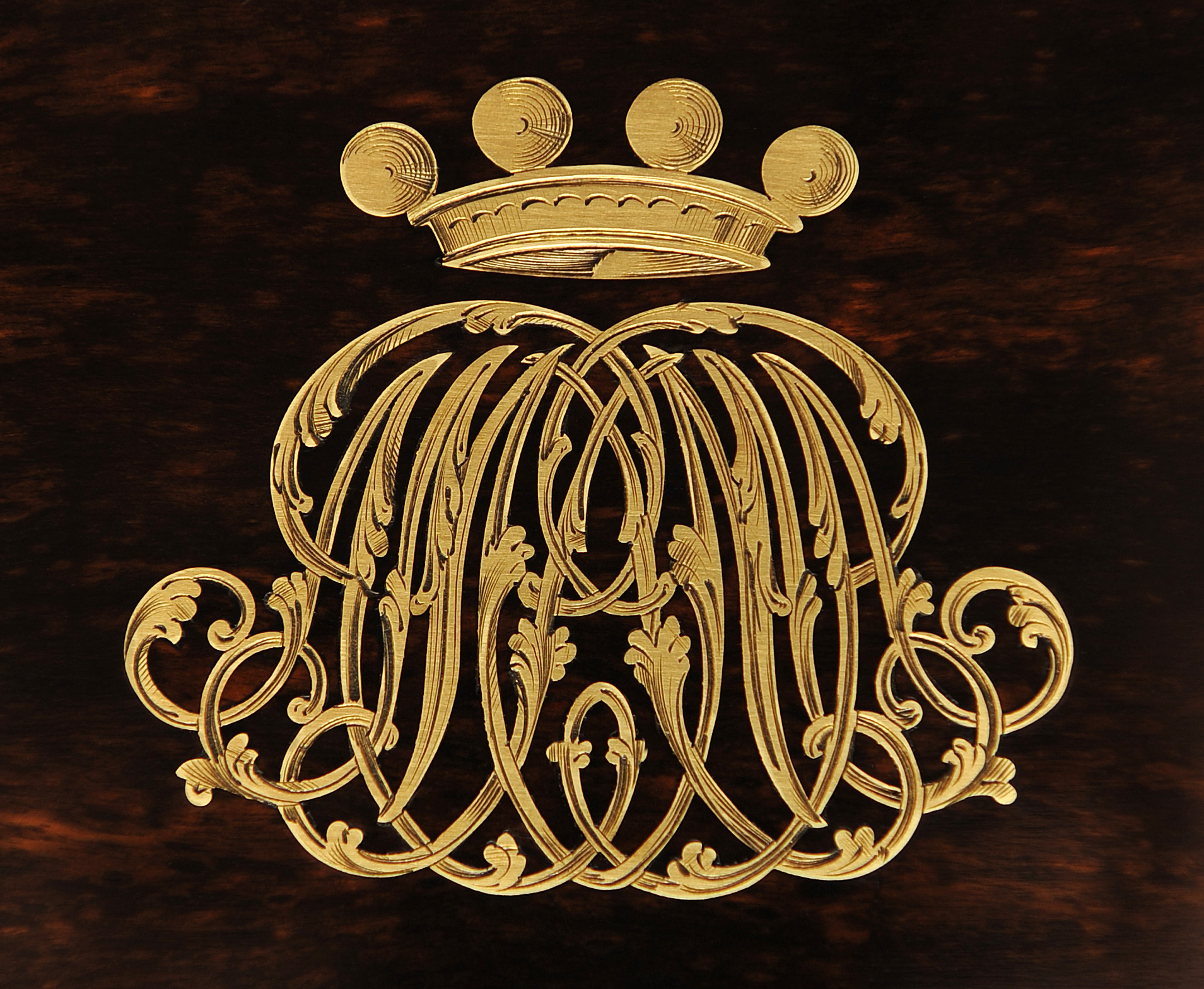Crowns and Coronets - Antique Box Guide Antique Box Guide
